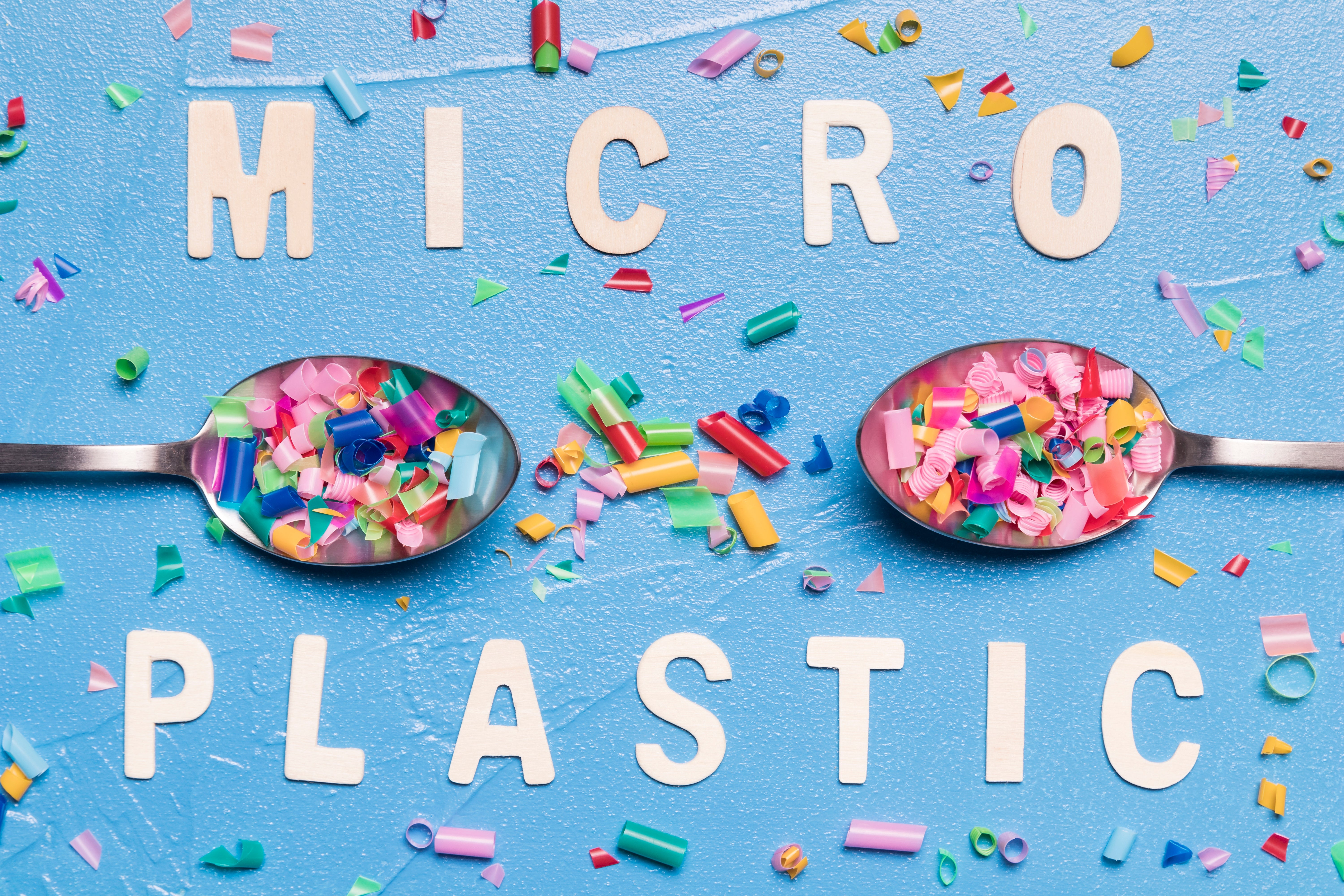 Wat zijn microplastics en waarom zou je ze vermijden? – The Sustainable ...